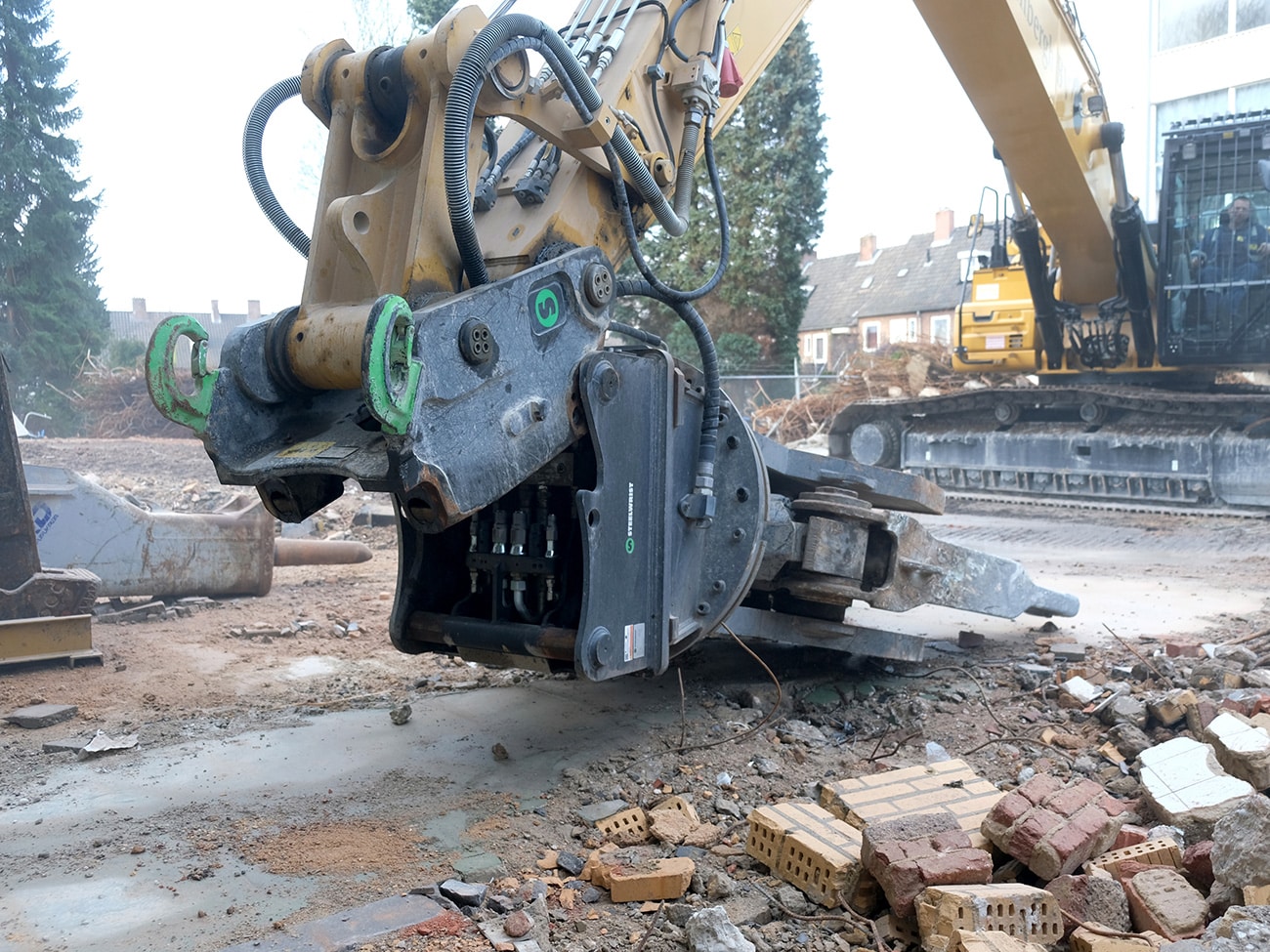 Fully automatic quick coupler is gaining a foothold